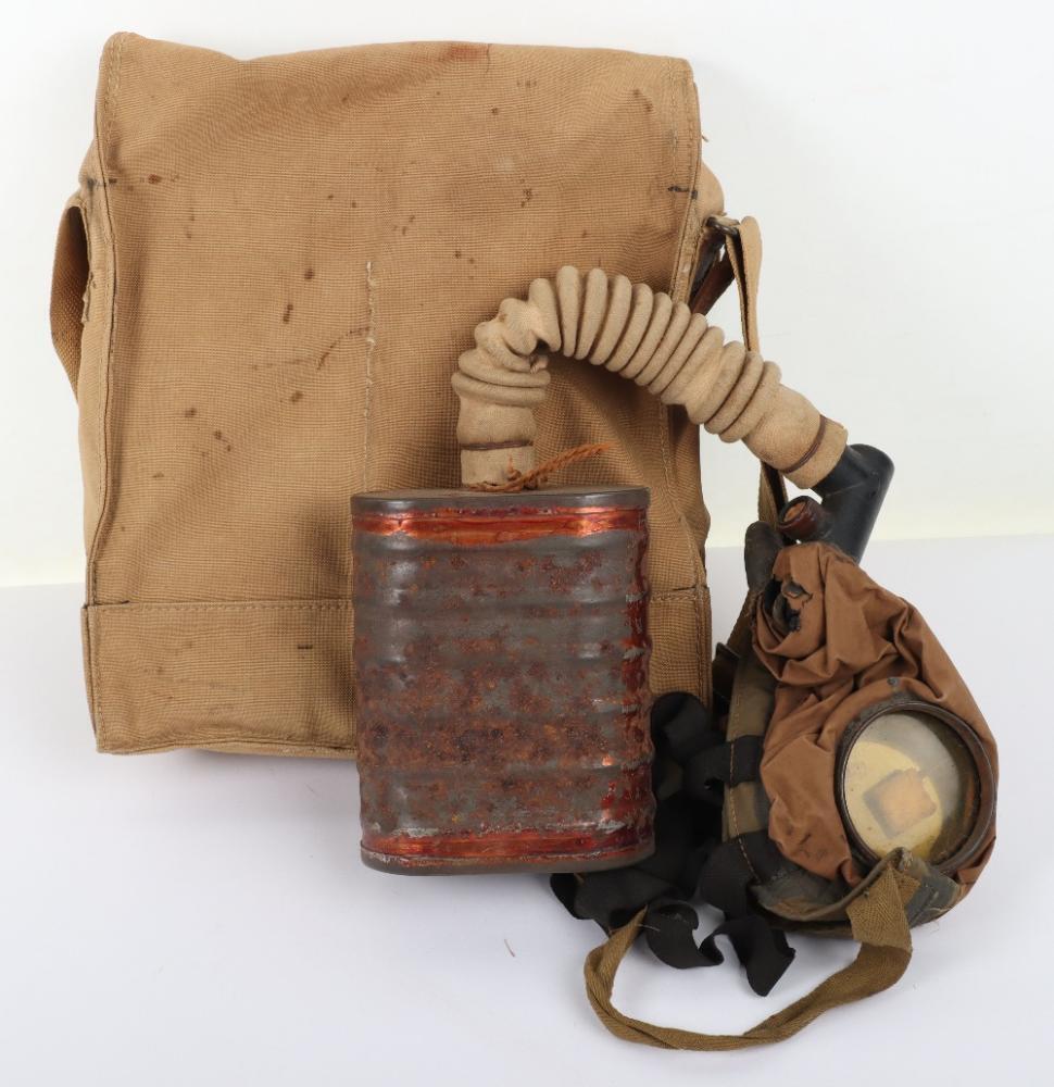 WW1 British 1917 Pattern Small Box Respirator (Gas Mask)