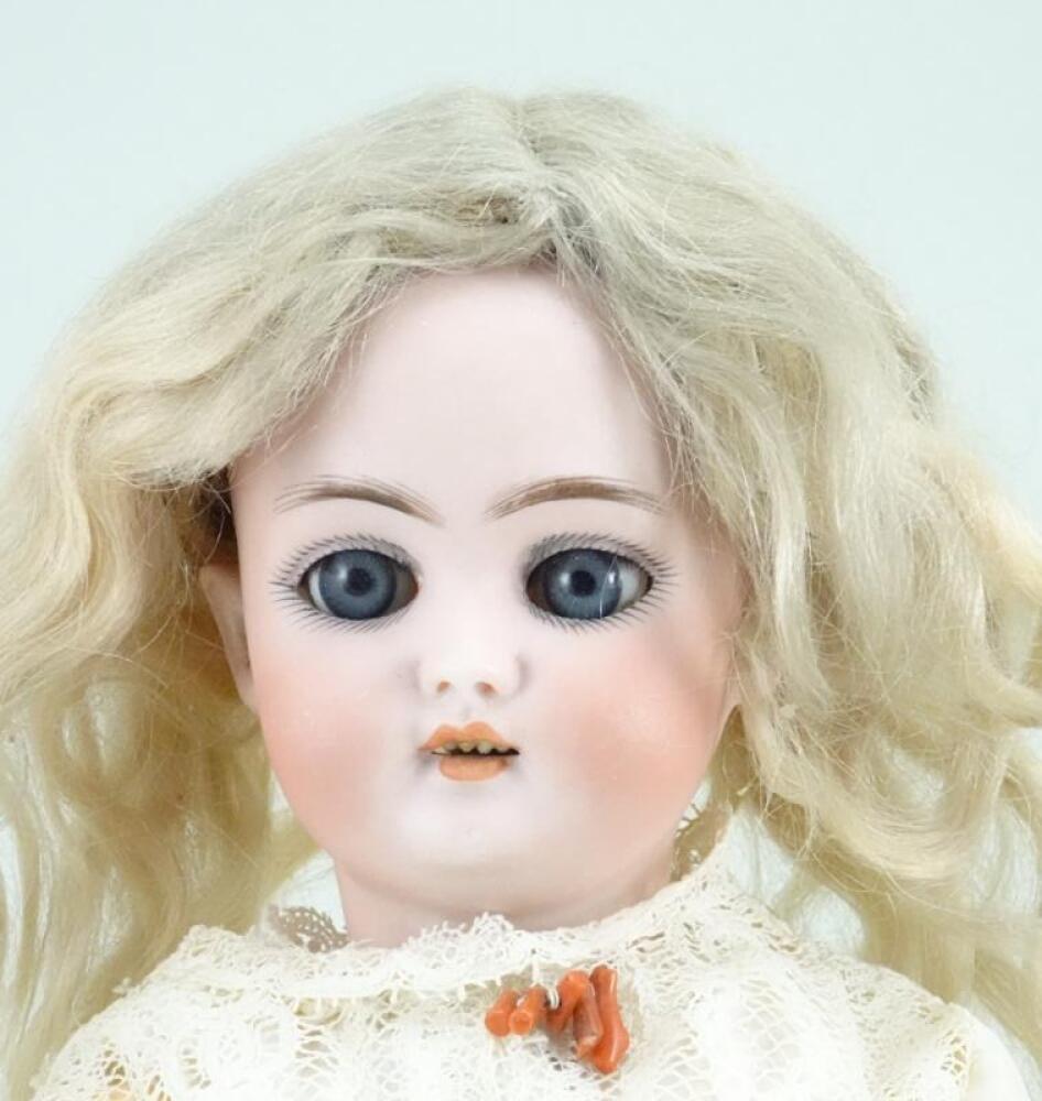 Simon & Halbig 1078 bisque head doll, German circa 1910,