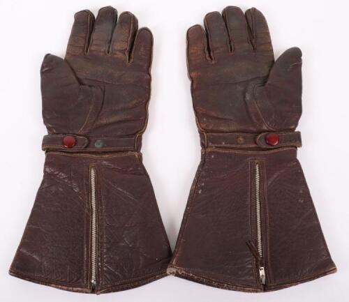 Pair of Brown Leather Aviators Gauntlets