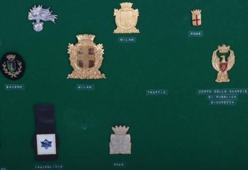 Italian Obsolete Carabinieri Police Badges