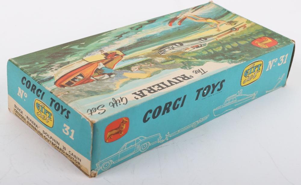 Corgi Toys The ‘Riviera’ Gift Set 31