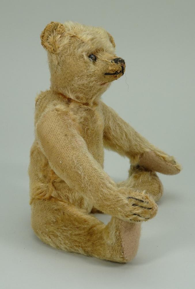 A small Steiff golden mohair Teddy bear, German circa 1909,