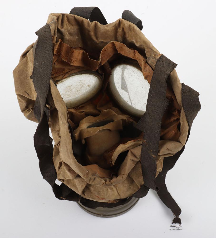 WW1 Imperial Austrian Gas Mask in Issue Tin