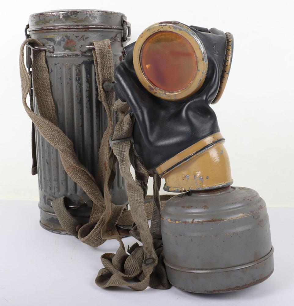 WW2 German Armed Forces Gas Mask