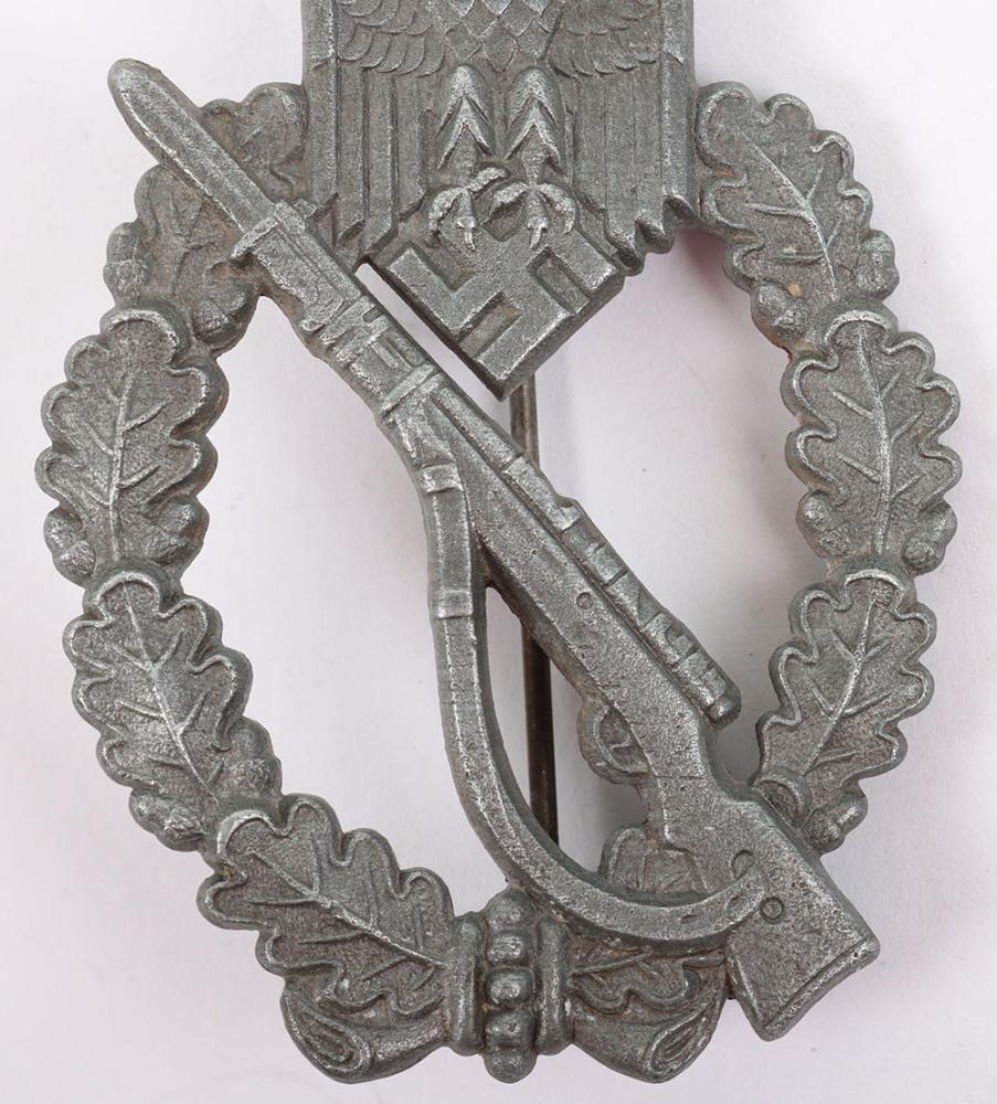 WW2 German Army / Waffen-SS Infantry Assault Badge in Silver