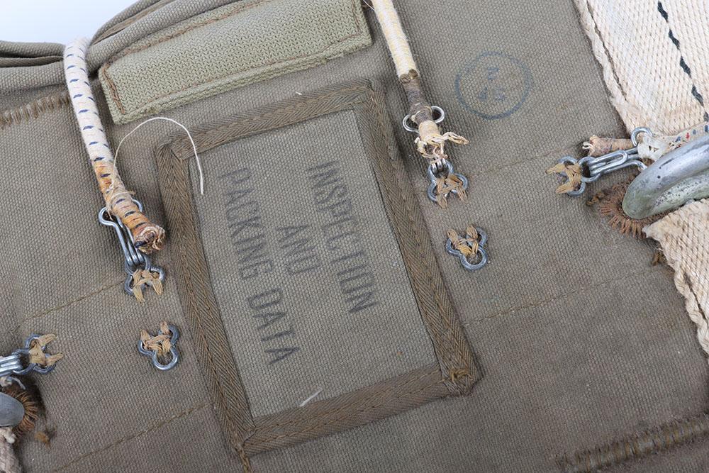 1944 USAAF Type A-4 Parachute Pack