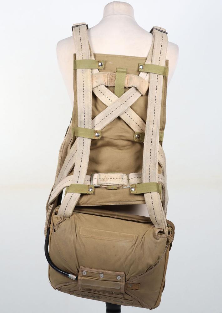 WW2 American Air Force Aircrew Seat Parachute and Harness