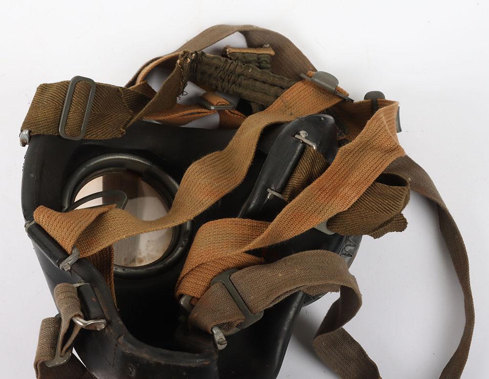 WW2 German Armed Forces Gas Mask