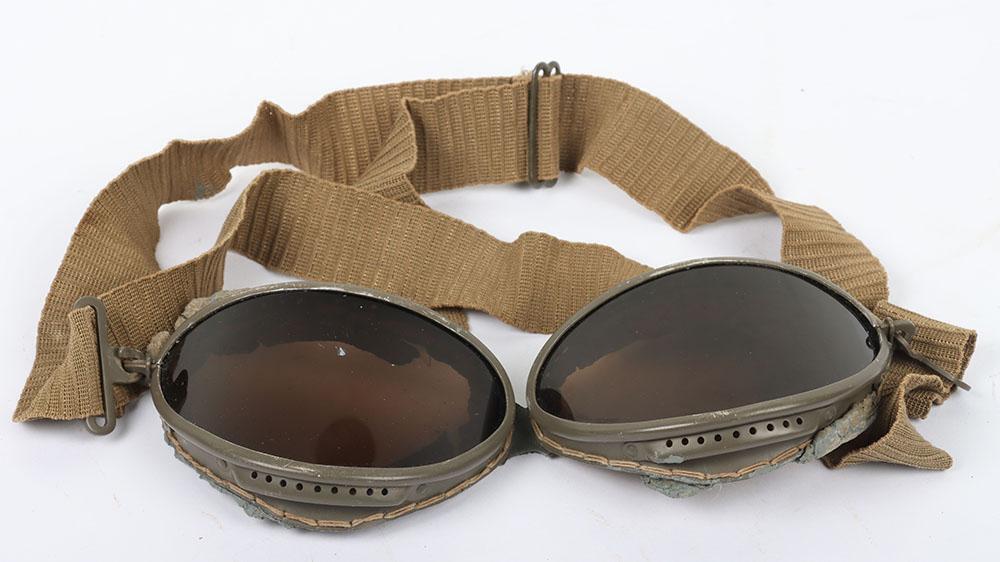Pair of WW2 German Luftwaffe Flying Goggles