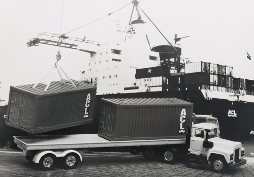 Corgi Major Toys 1106 Mack Container Truck with Scarce press release ...