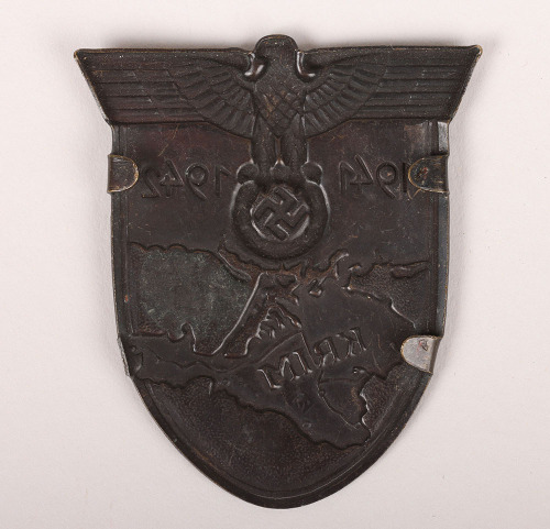 WW2 German Army / Waffen-SS Krim Campaign Shield by J.C. Maedicke, Berlin