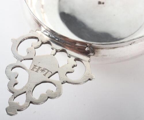 A fine Queen Anne single handle Porringer, John Cory, London 1702