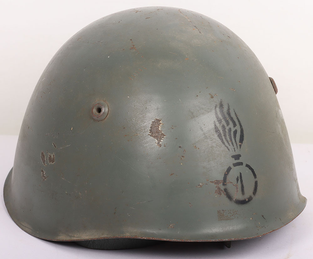 WW2 Italian M-33 Steel Combat Helmet