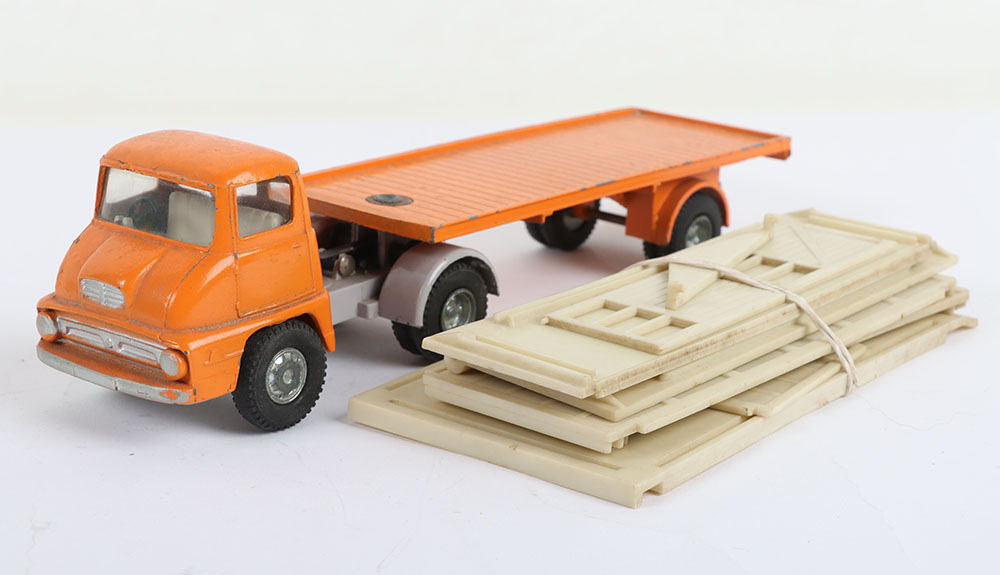 Tri-ang Spot On Models 111A/OG Ford Thames Trader with Artic Flat Float ...