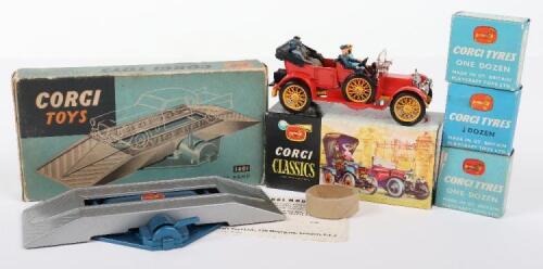 Corgi Toys 1401 Elevating Service Ramp