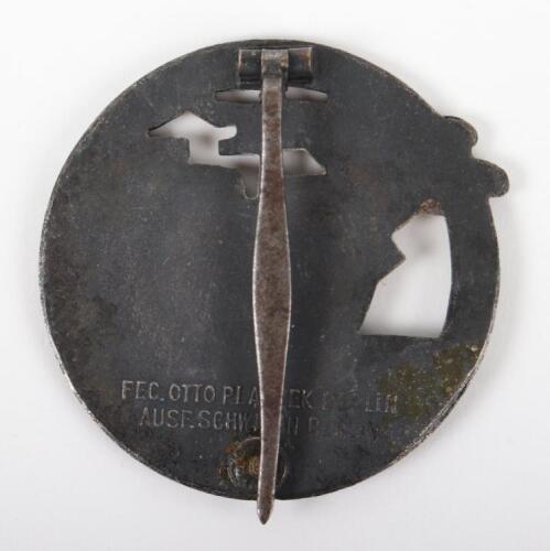 WW2 German Kriegsmarine Blockade Breakers Badge by Schwerin Berlin