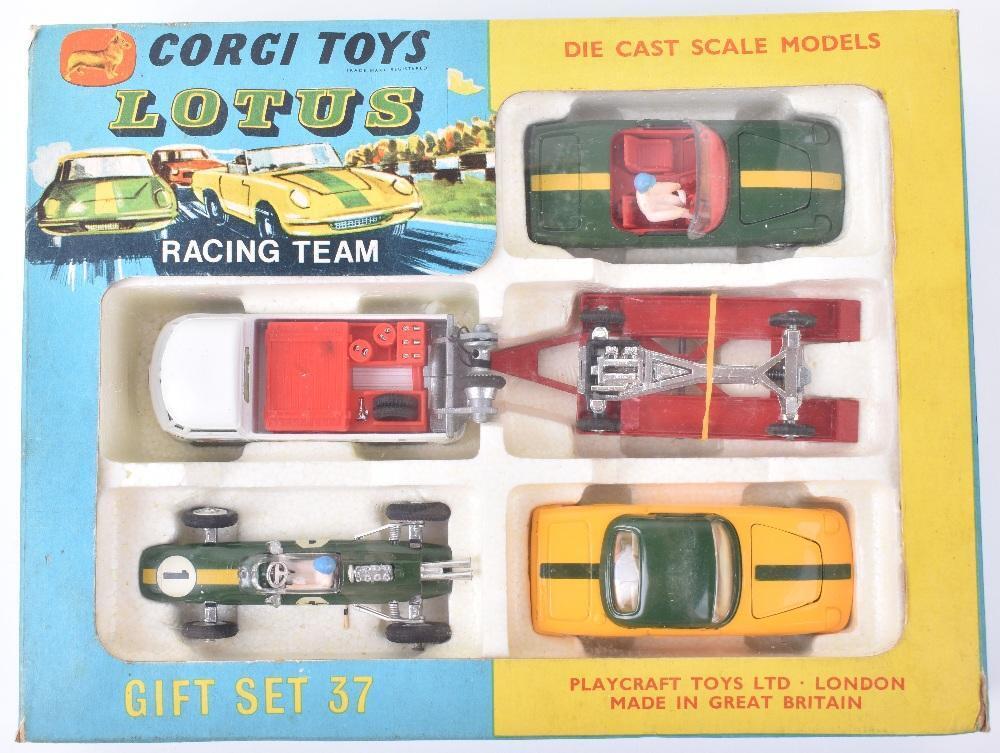 Corgi Toys Gift Set 37 Lotus Racing Team