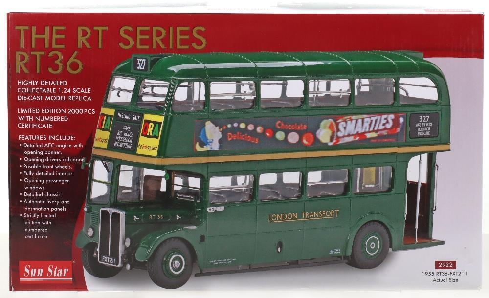 Sunstar 2922 1/24 scale “the RT series” 1955 RT36 diecast boxed Bus model