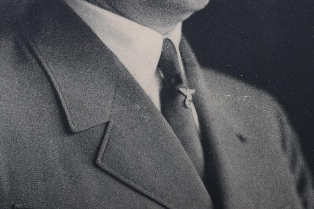 Large Formal Hoffmann Photograph of Adolf Hitler with Ink Signature